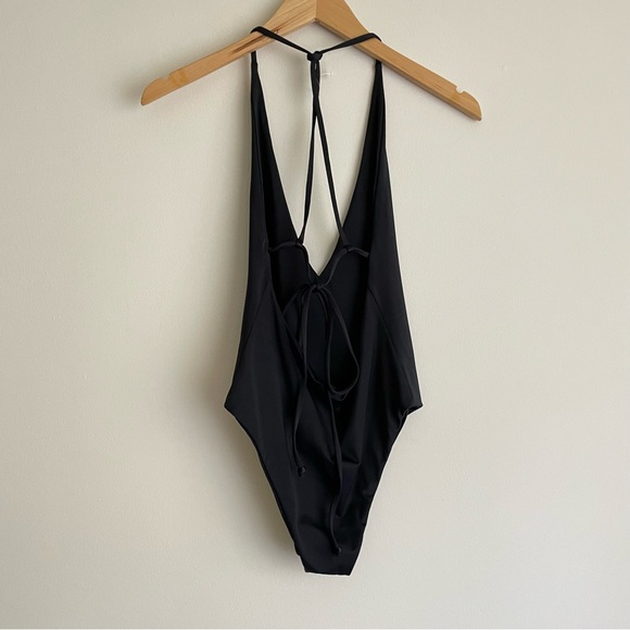 REVOLVE | Swim | Nwot Joues De Sable X Revolve Amber One Piece Swimsuit ...